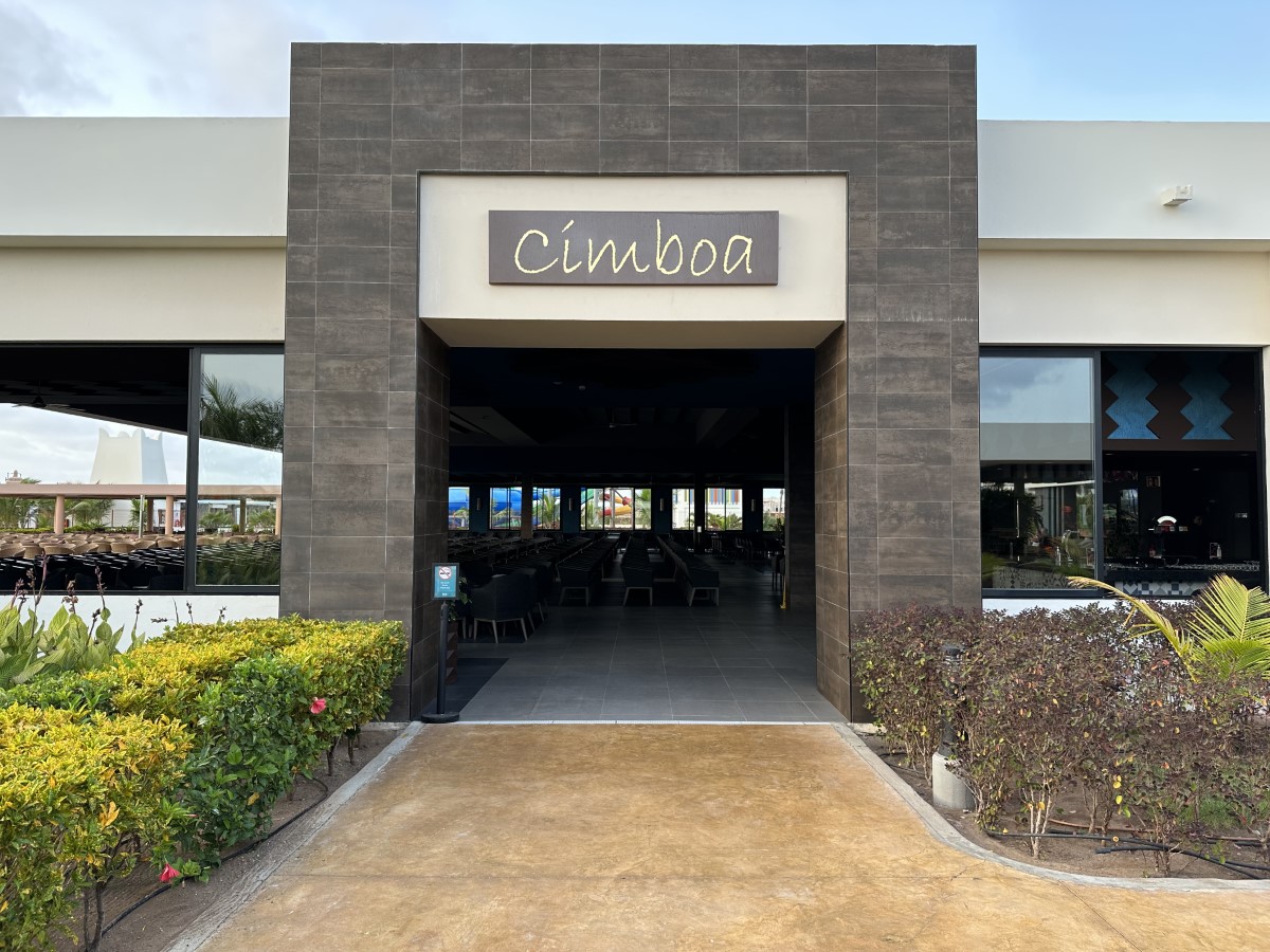 RIU Palace Santa Maria - Entertainment Area (Cimboa) | AccessAble