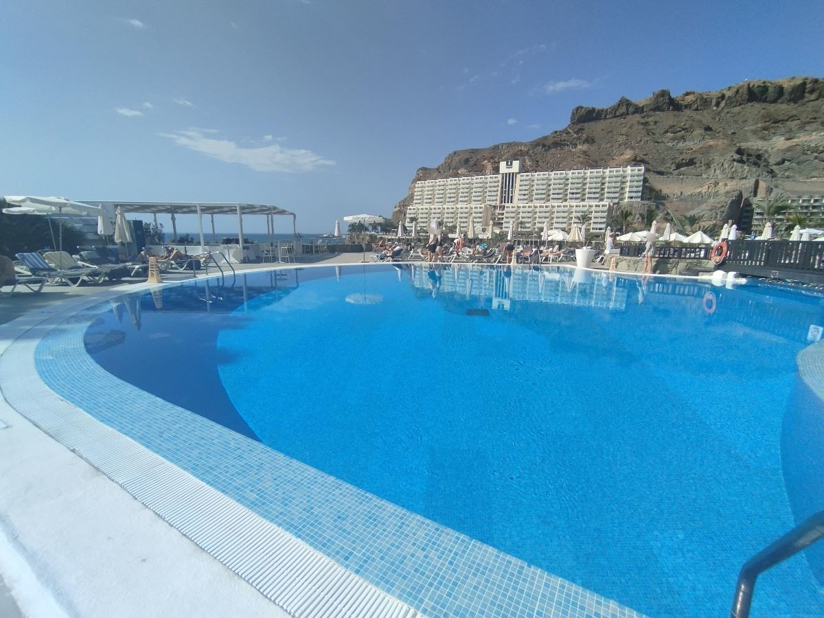 TUI BLUE Suite Princess - Swimming Pools | AccessAble