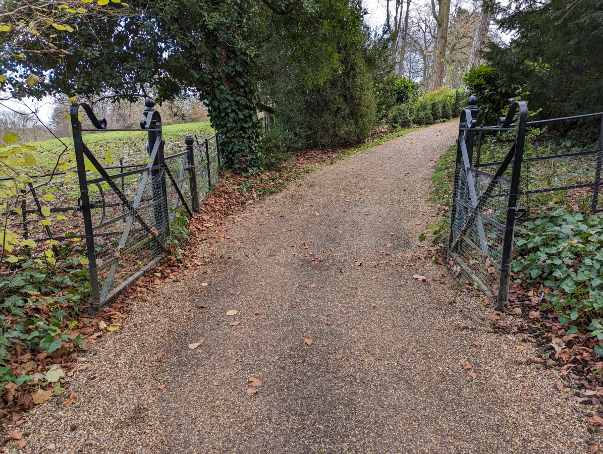 Basildon Park - Formal Garden | AccessAble