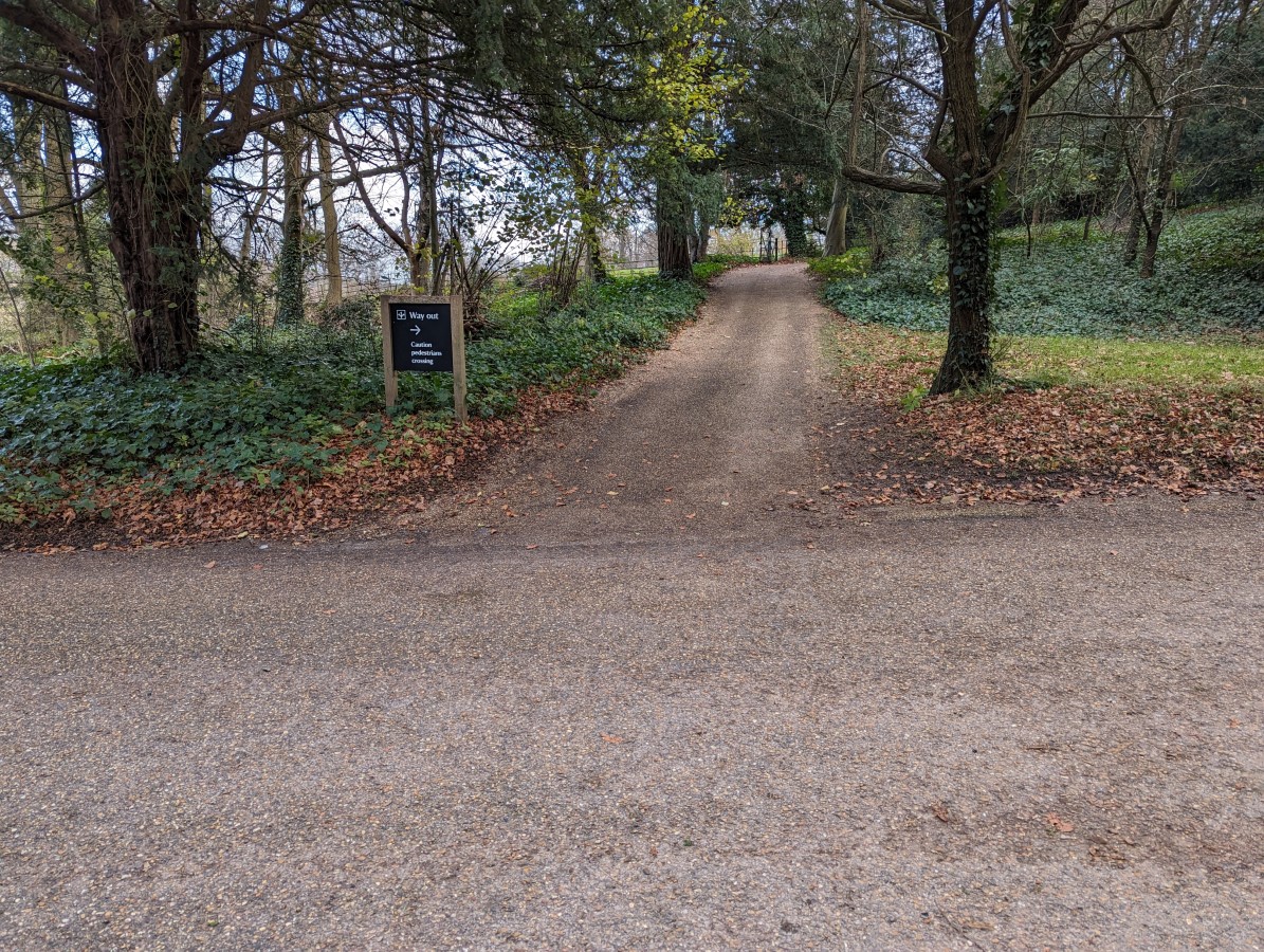 Basildon Park - Formal Garden | AccessAble