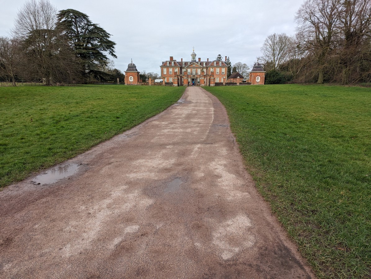 Hanbury Hall - Courtyard Kitchen | AccessAble
