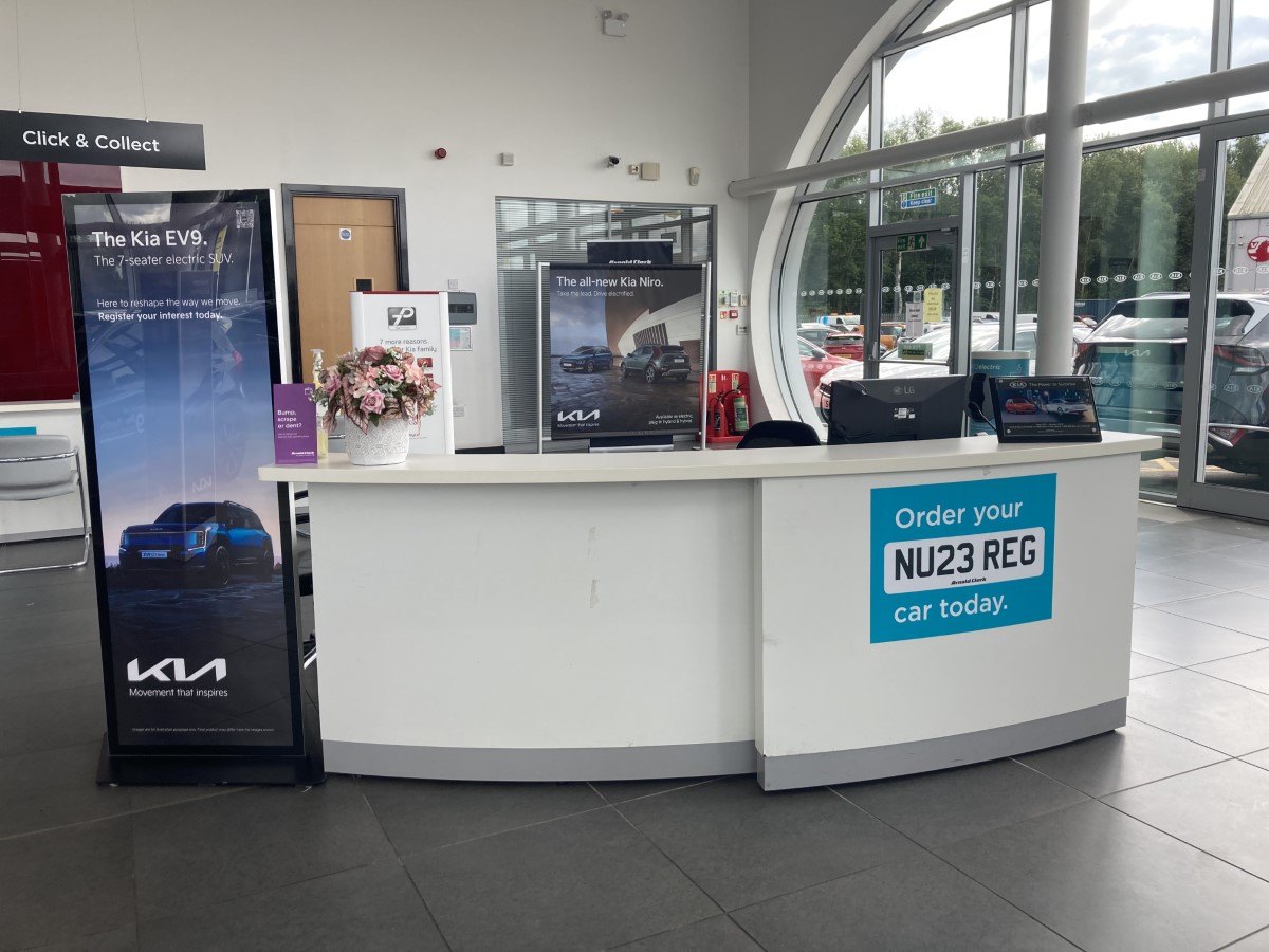 Arnold Clark Northwich Vauxhall / Kia | AccessAble