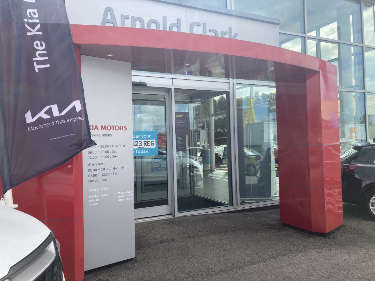 Arnold Clark Northwich Vauxhall / Kia | AccessAble