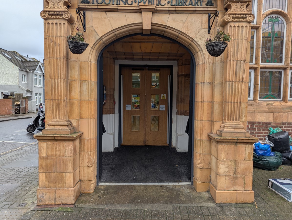 Tooting Library | AccessAble