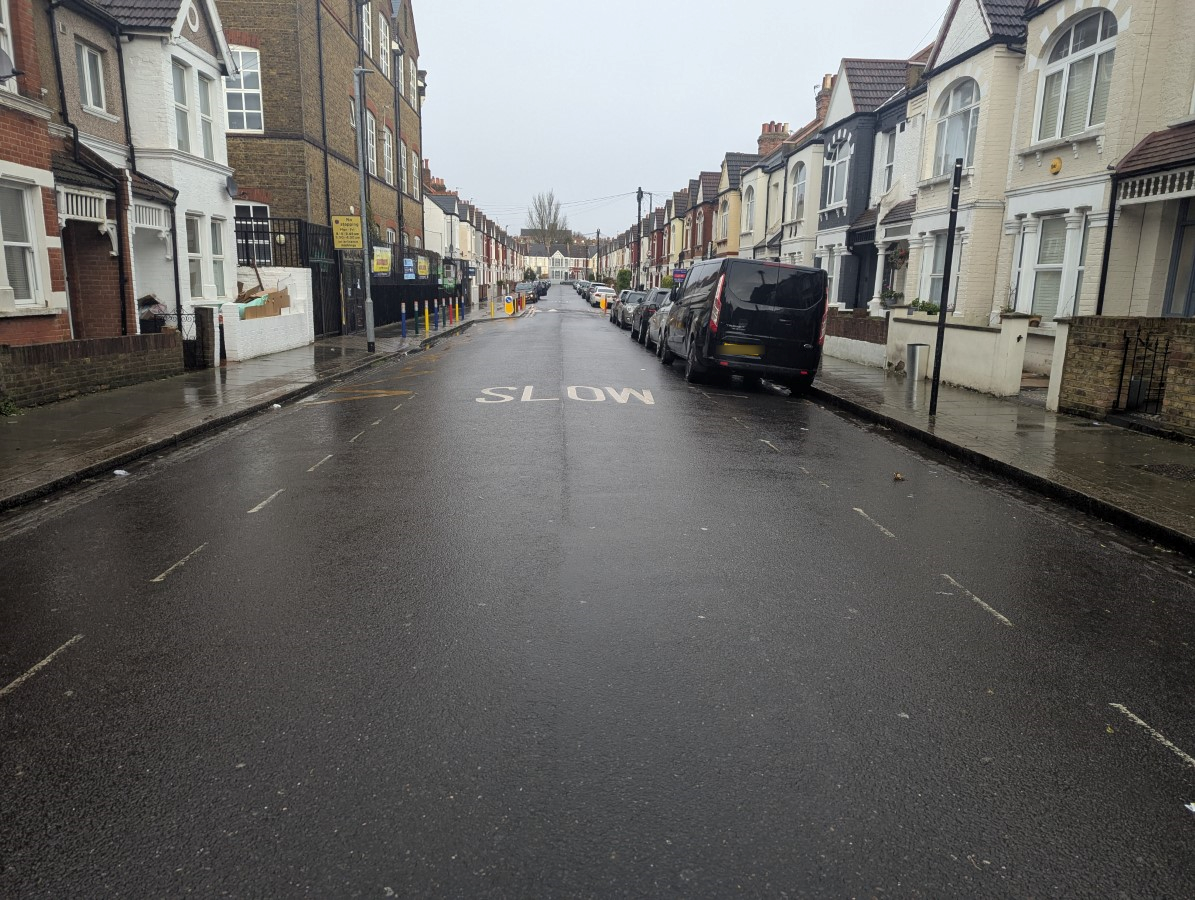 Tooting Library | AccessAble