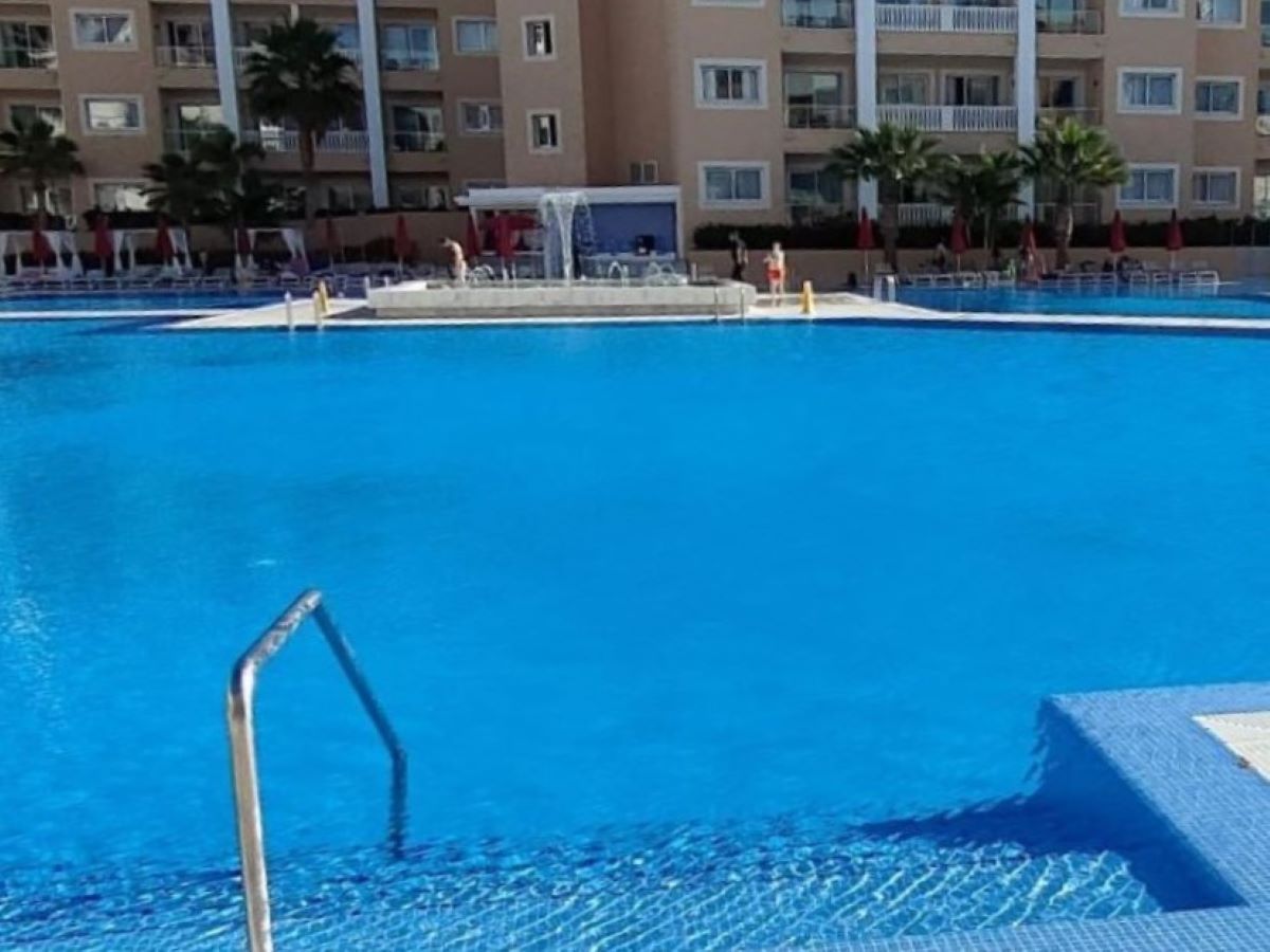 Bahia Principe Fantasia Tenerife - Swimming Pools | AccessAble