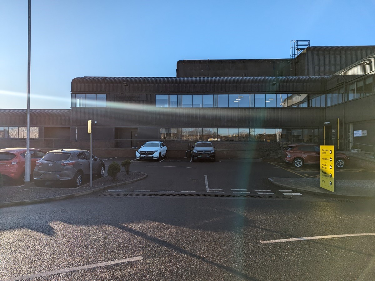 Arnold Clark Kilbirnie Street Head Office | AccessAble