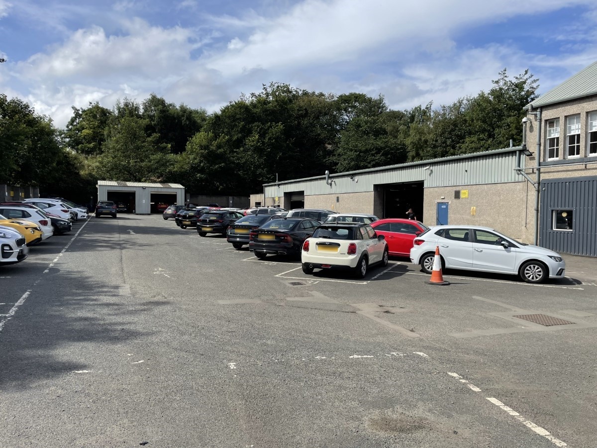 Arnold Clark Edinburgh Seafield Service Centre | AccessAble