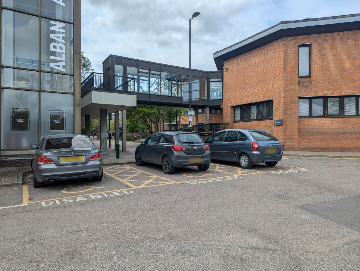 St Albans Health and Wellbeing Centre | AccessAble