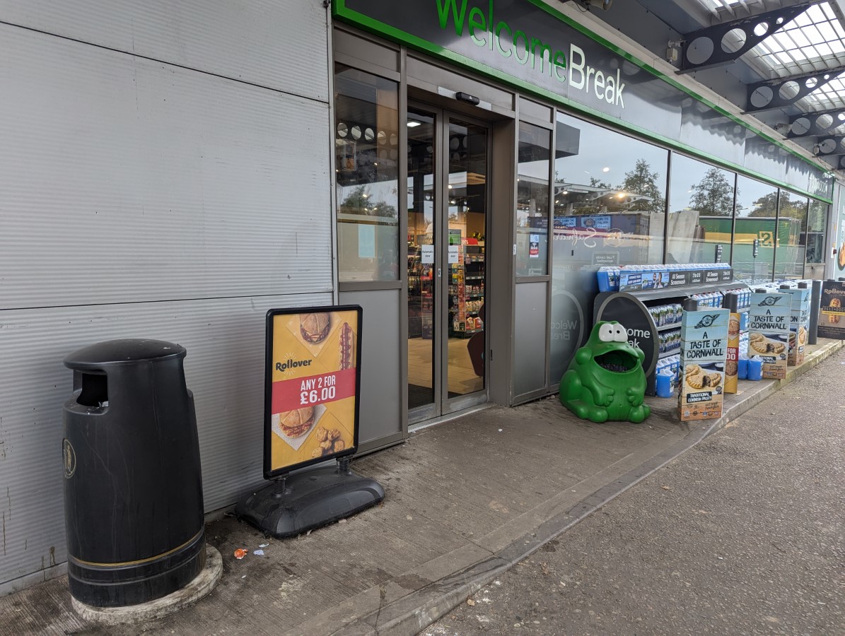 M42 - Hopwood Park Services - Welcome Break | AccessAble