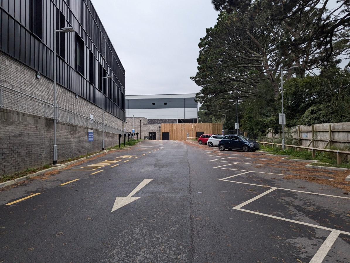Royal Eye Infirmary - Main Outpatients Department | AccessAble