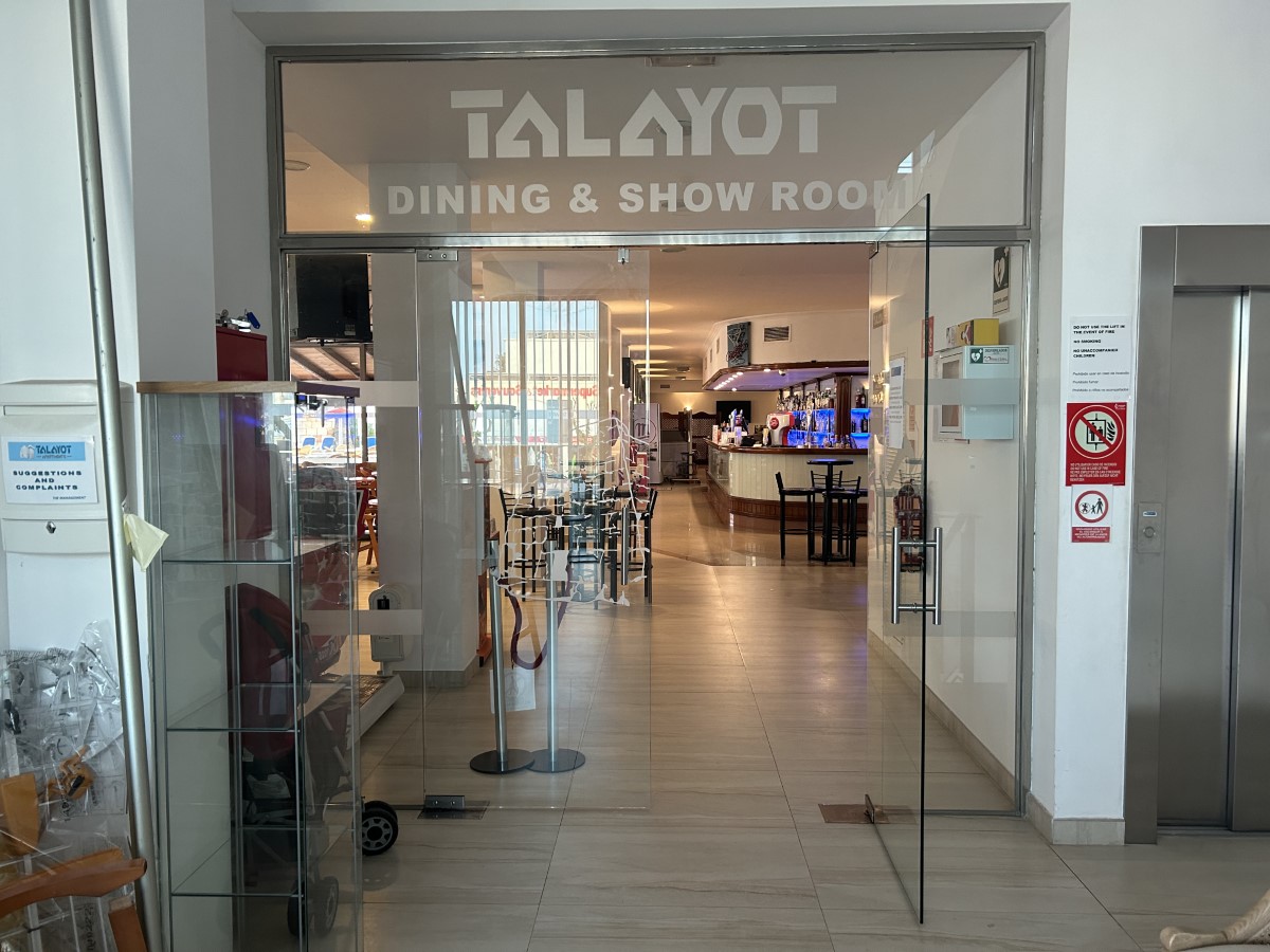 Talayot Apartments - Dining and Show Room | AccessAble