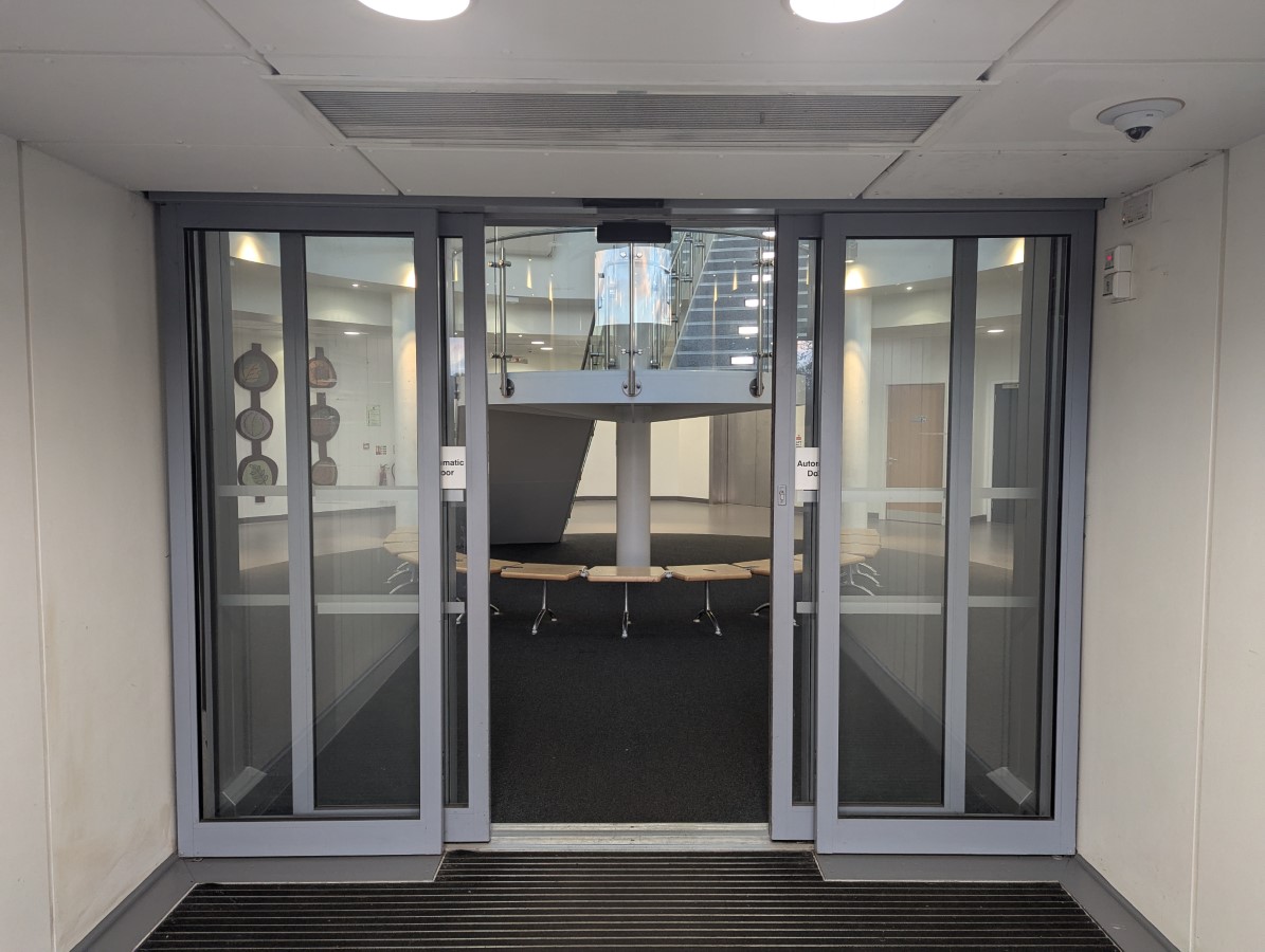 Northern General Hospital - Hospital Entrances | AccessAble