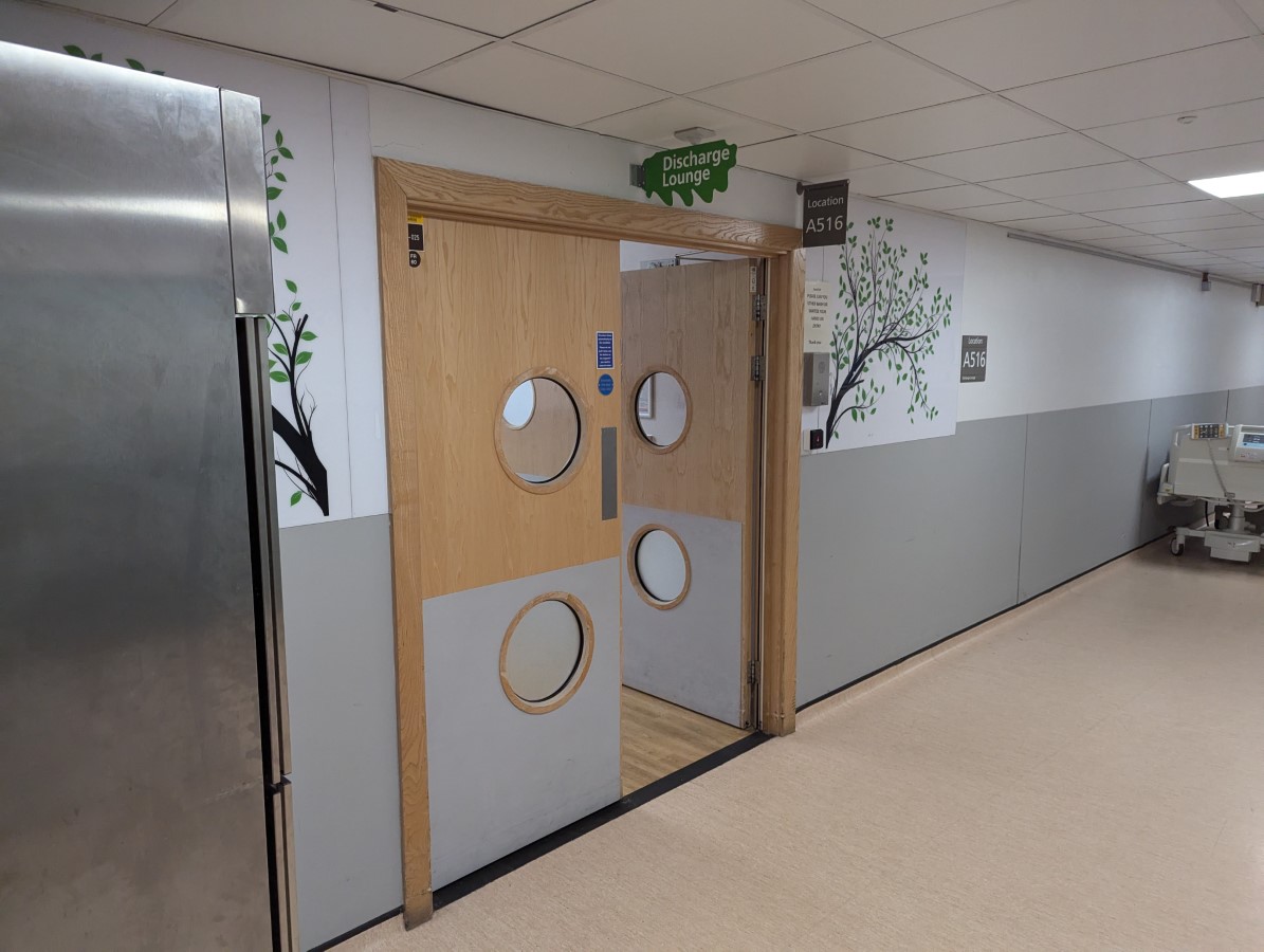 A516 Discharge Lounge | AccessAble