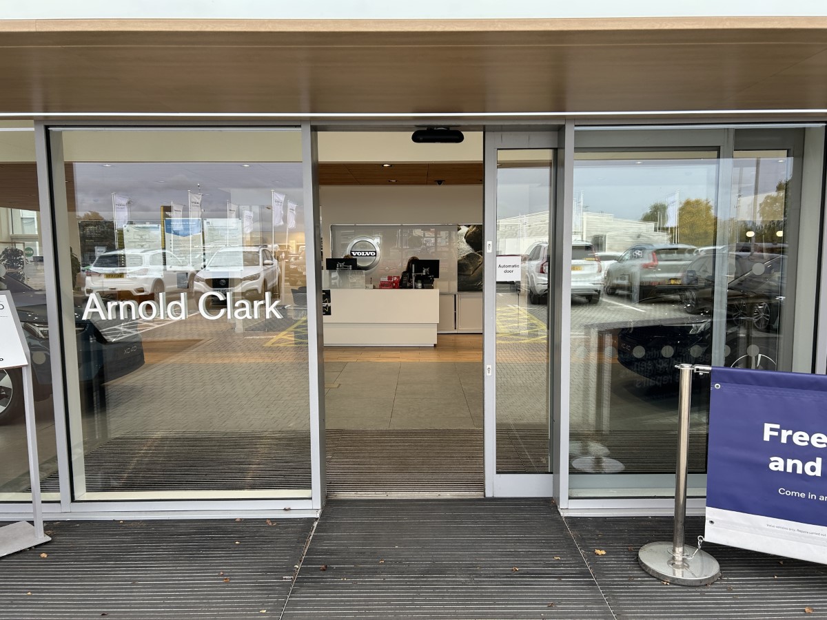 Arnold Clark Stirling Volvo / Used Car Centre | AccessAble