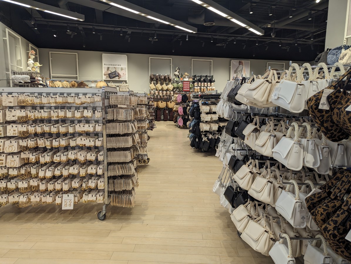 Primark - Tottenham Court Road | AccessAble