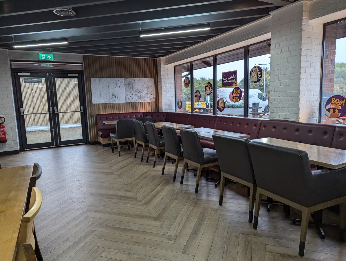 M56 - Chester Services - Roadchef | AccessAble