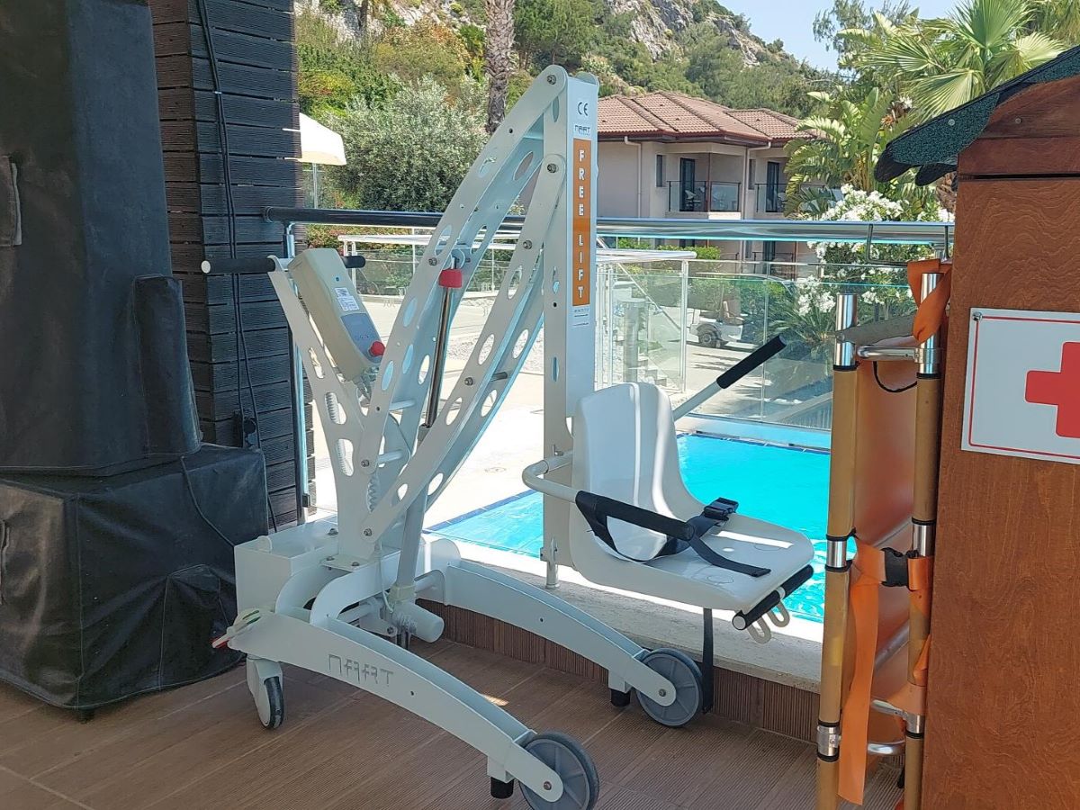 TUI BLUE Seno - Swimming Pools | AccessAble