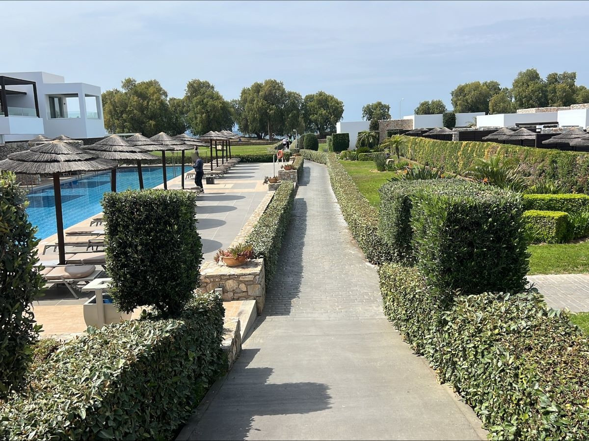 TUI BLUE Palazzo del Mare - Swimming Pools | AccessAble