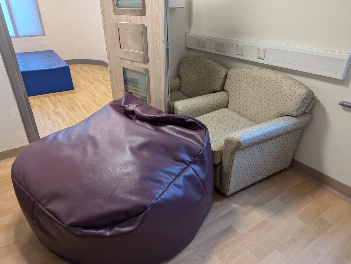 Peasley Cross Hospital - Iris Ward | AccessAble