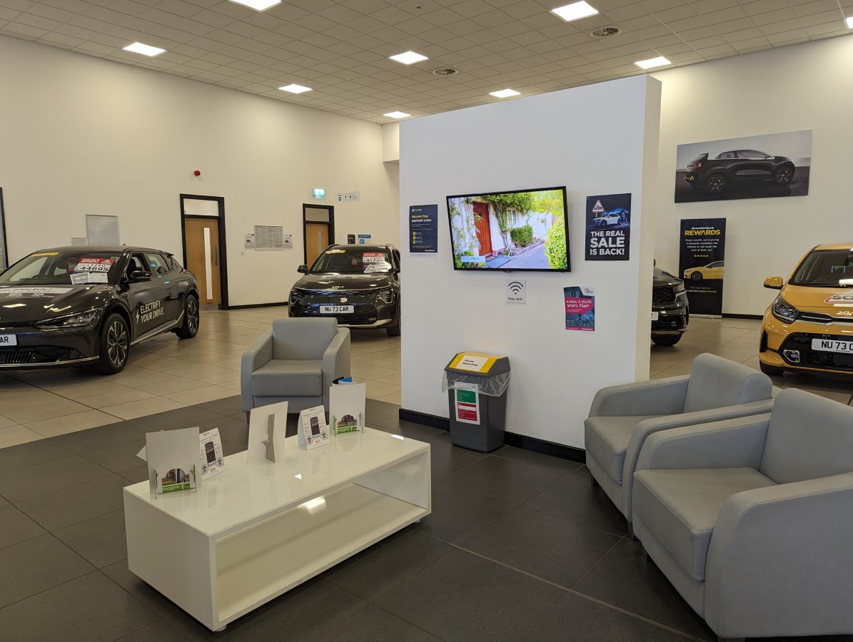 Arnold Clark Edinburgh Seafield Fiat / Kia / Abarth | AccessAble