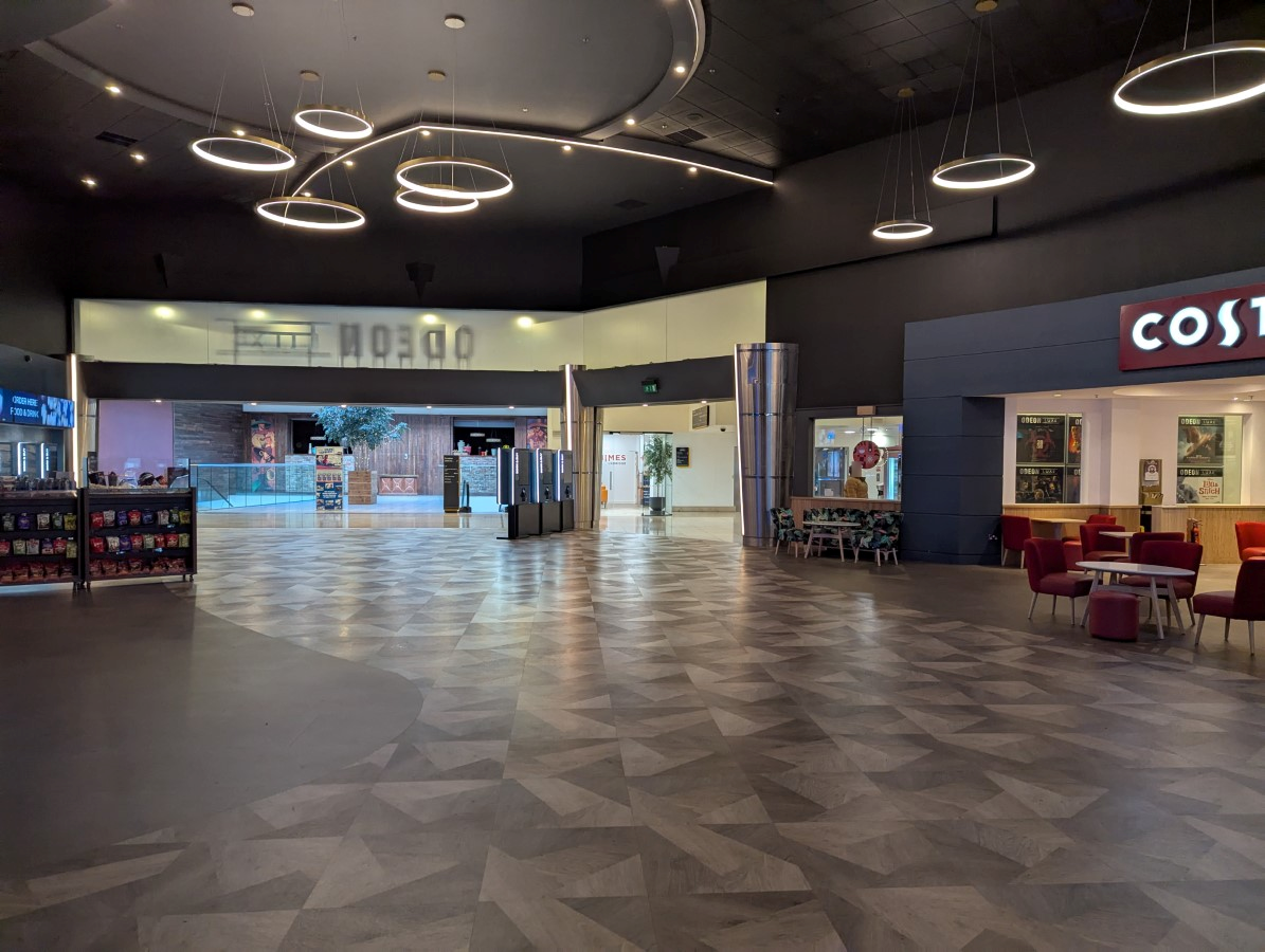 ODEON Luxe - Uxbridge | AccessAble