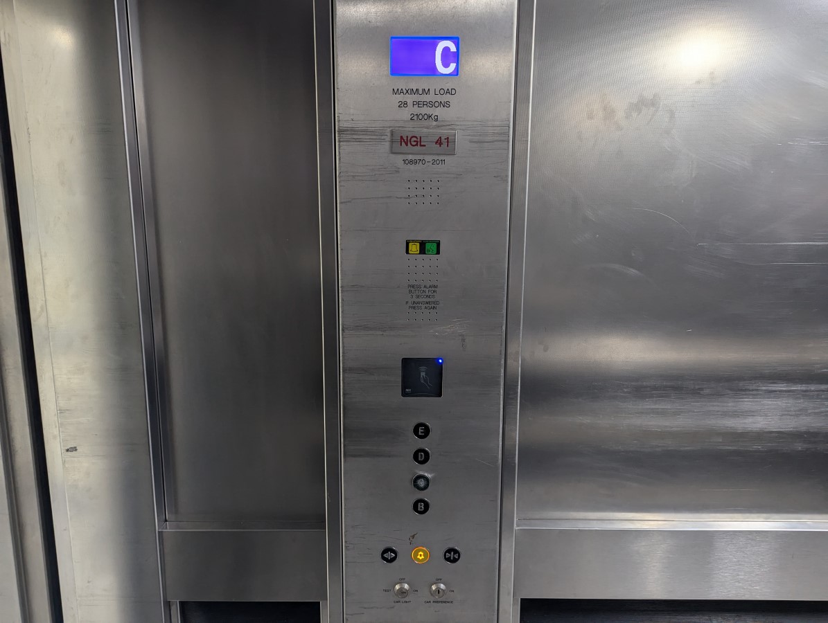 Northern General Hospital - Getting To and Getting Around | AccessAble