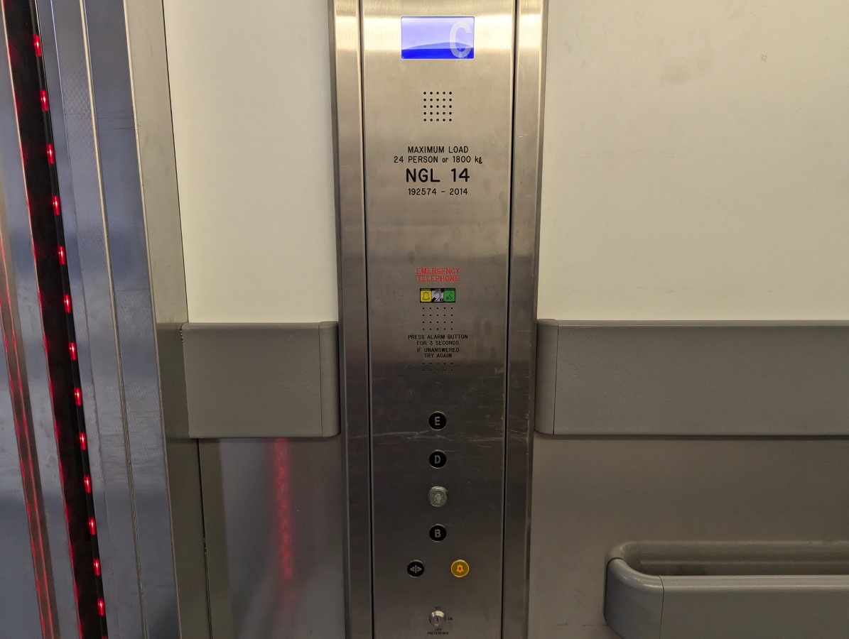 Northern General Hospital - Getting To and Getting Around | AccessAble