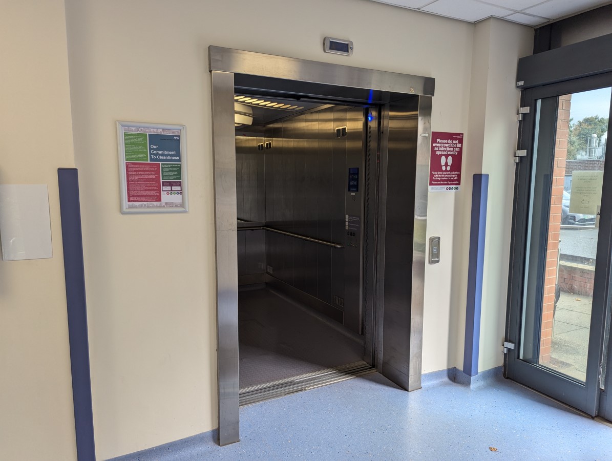 Northern General Hospital - Getting To and Getting Around | AccessAble