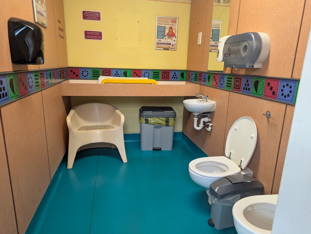 M4 - Heston Services - Westbound - Moto | AccessAble