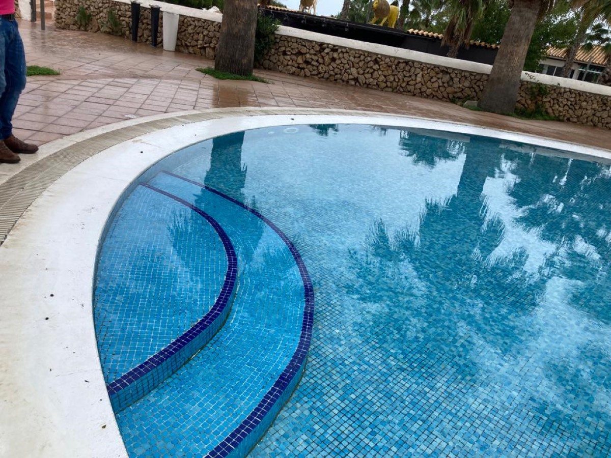 Marina Parc By Llum - Swimming Pool | AccessAble