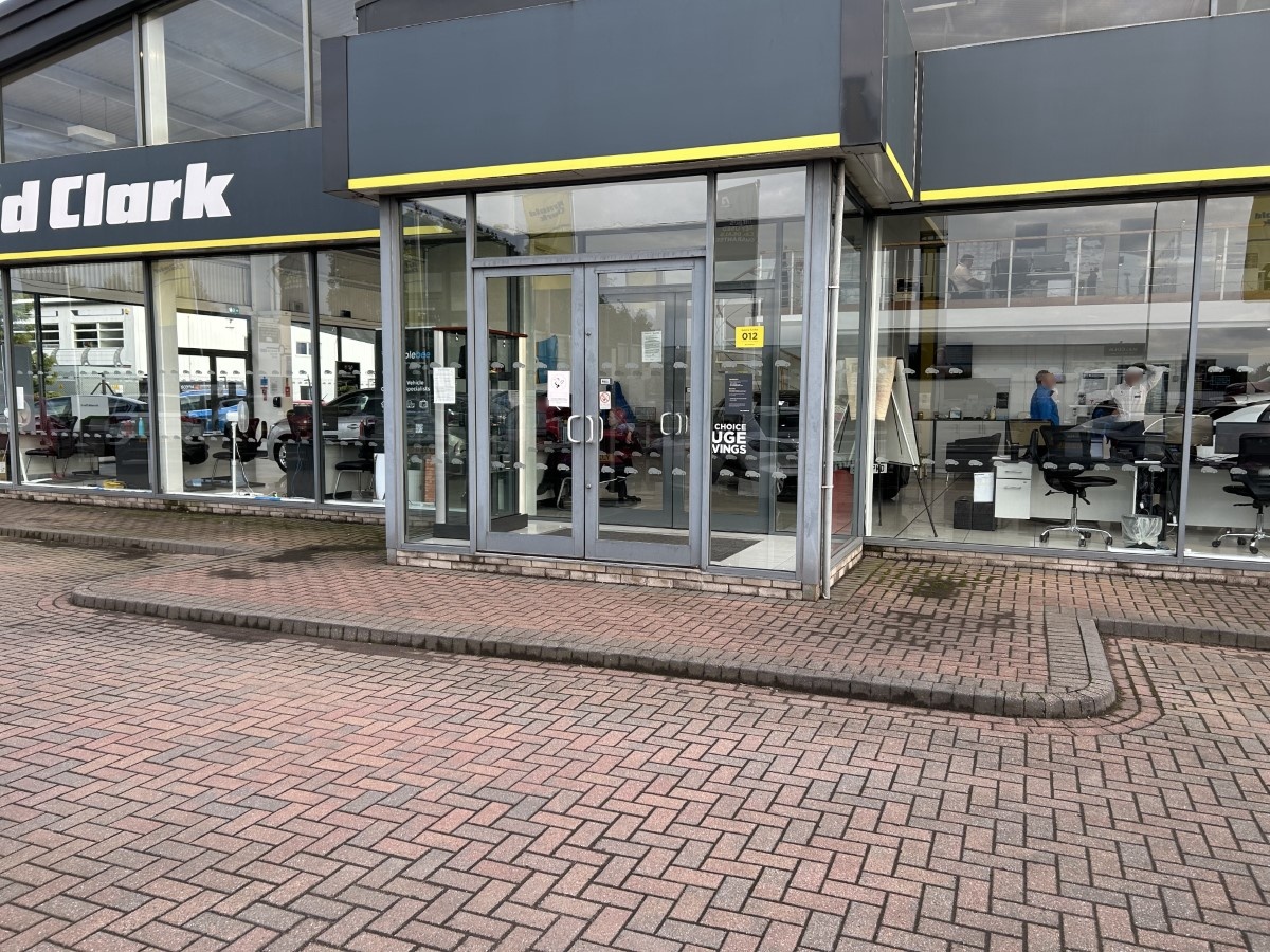 Arnold Clark Falkirk Fiat / Abarth | AccessAble