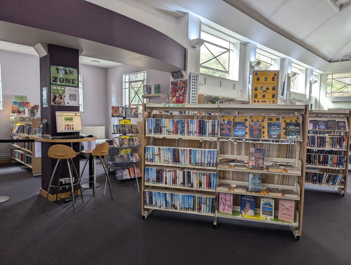 Earlsfield Library | AccessAble
