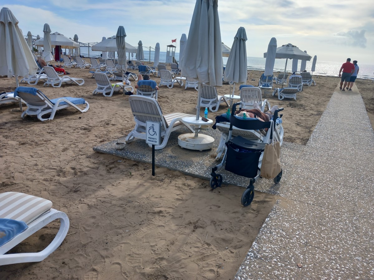 TUI BLUE Side - Beach | AccessAble