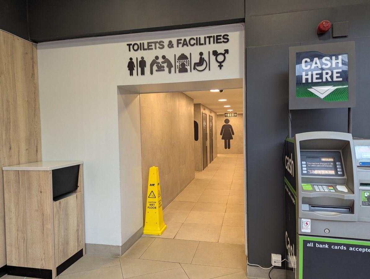 M1 - Woodall Services - Northbound - Welcome Break | AccessAble