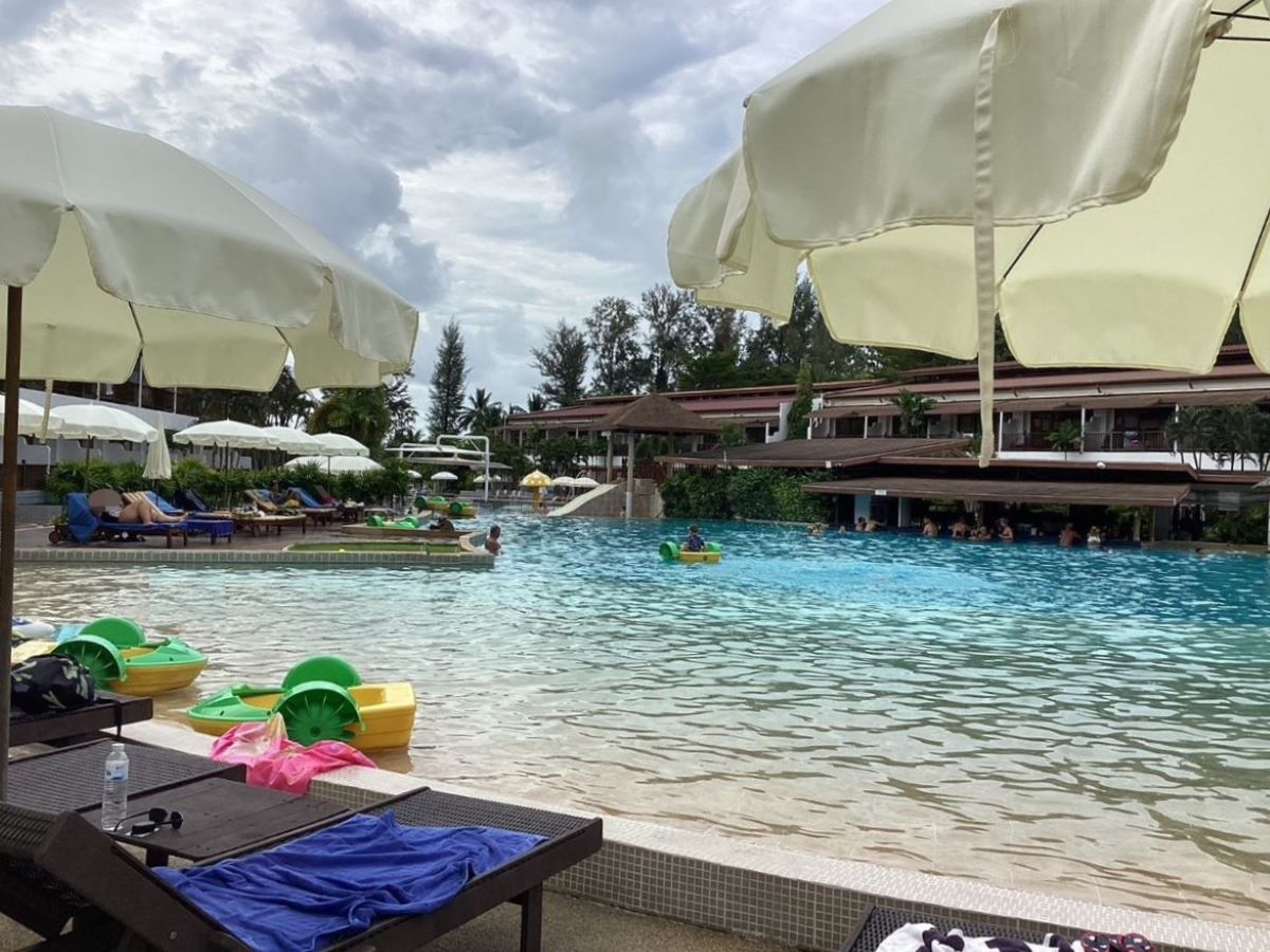 TUI SUNEO Arinara Bangtao - Swimming Pools | AccessAble