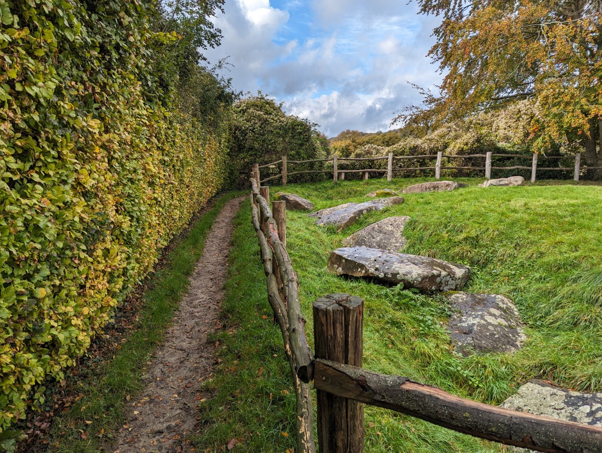 Coldrum Long Barrow - National Trust | AccessAble