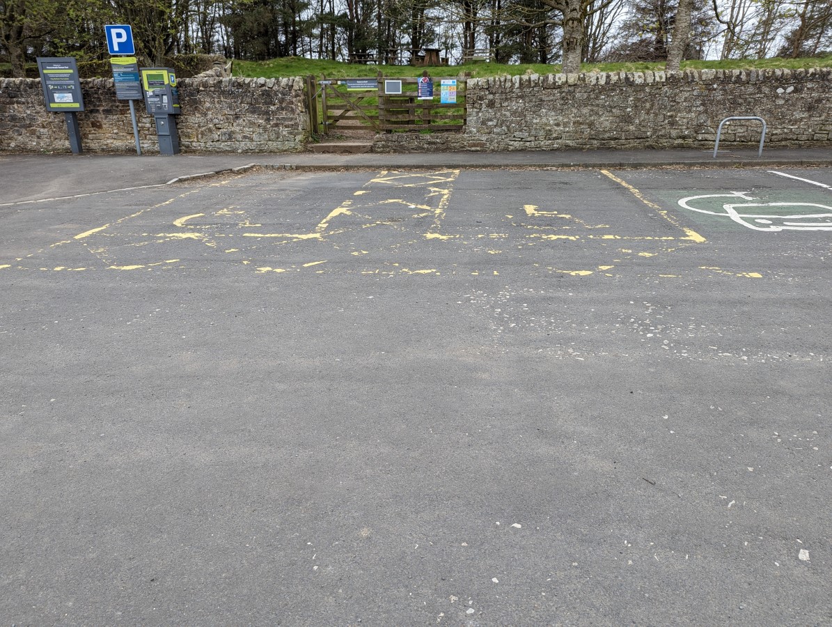 Hadrian's Wall and Housesteads Fort - Parking and Arrival | AccessAble