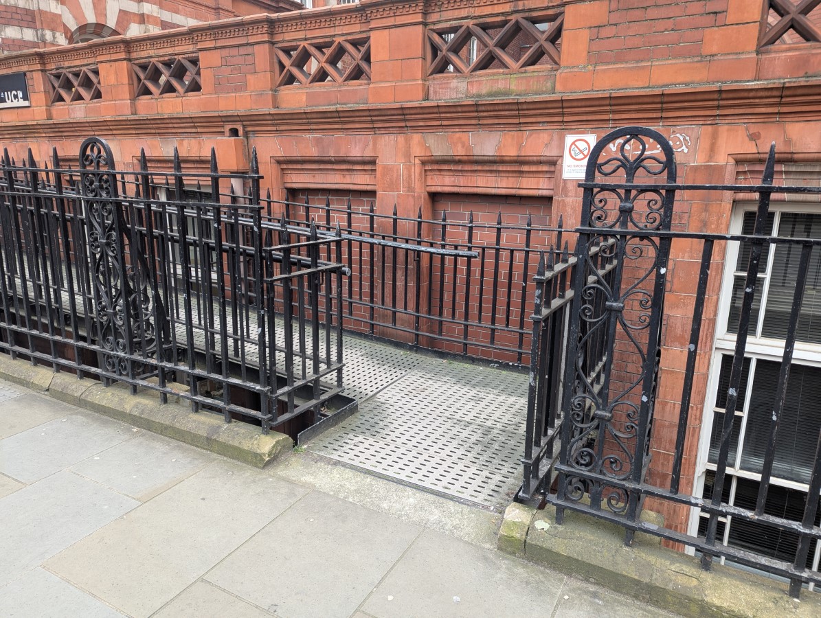 Cruciform Building | AccessAble