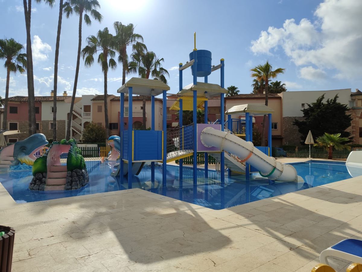 TUI BLUE Grupotel Mallorca Mar - Water Parks | AccessAble