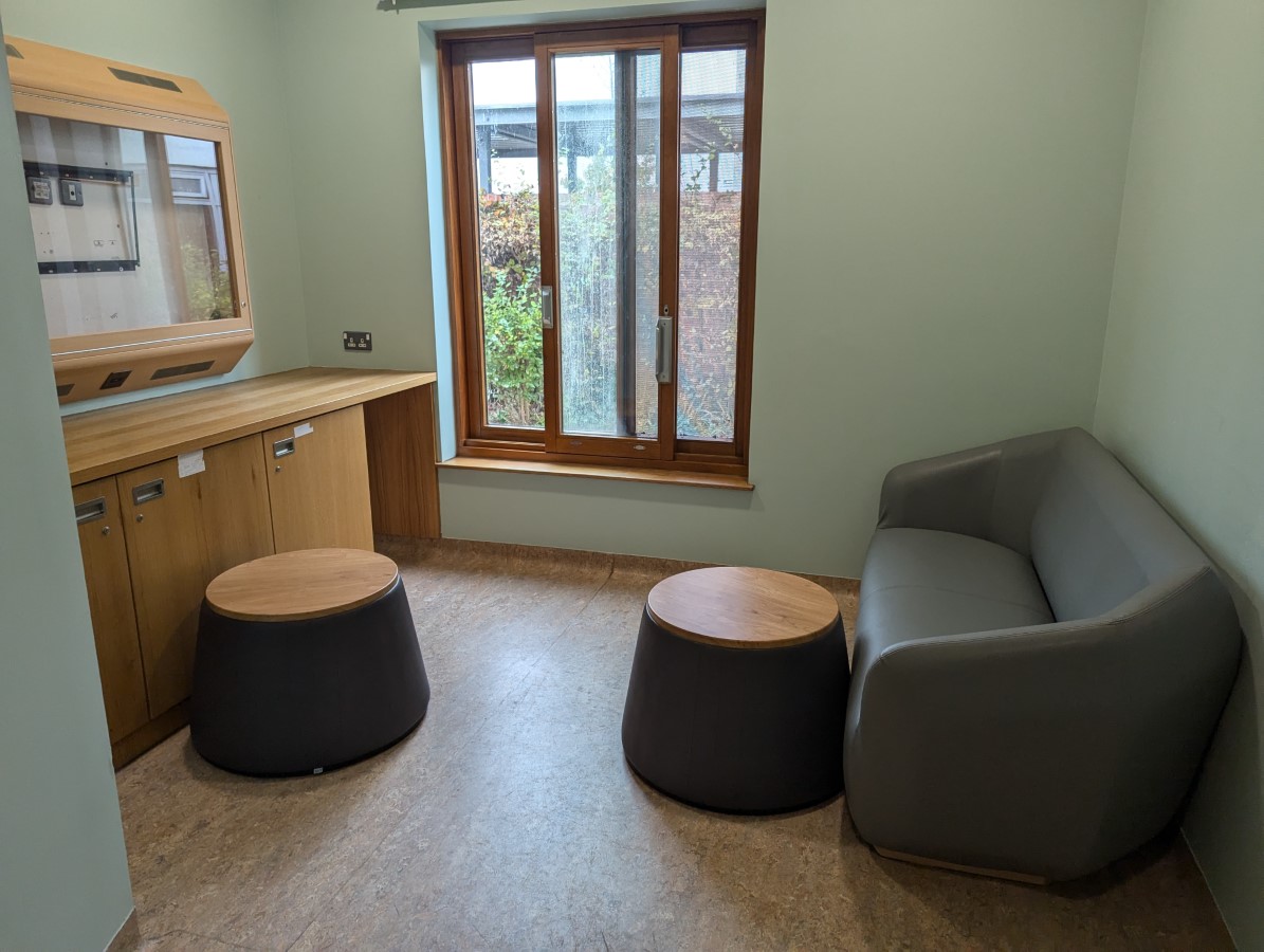 Clock View Hospital - Dee Ward | AccessAble