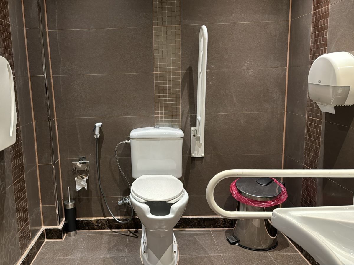 TUI BLUE Crystal Bay Resort - Toilets with Adaptations for Disabled ...