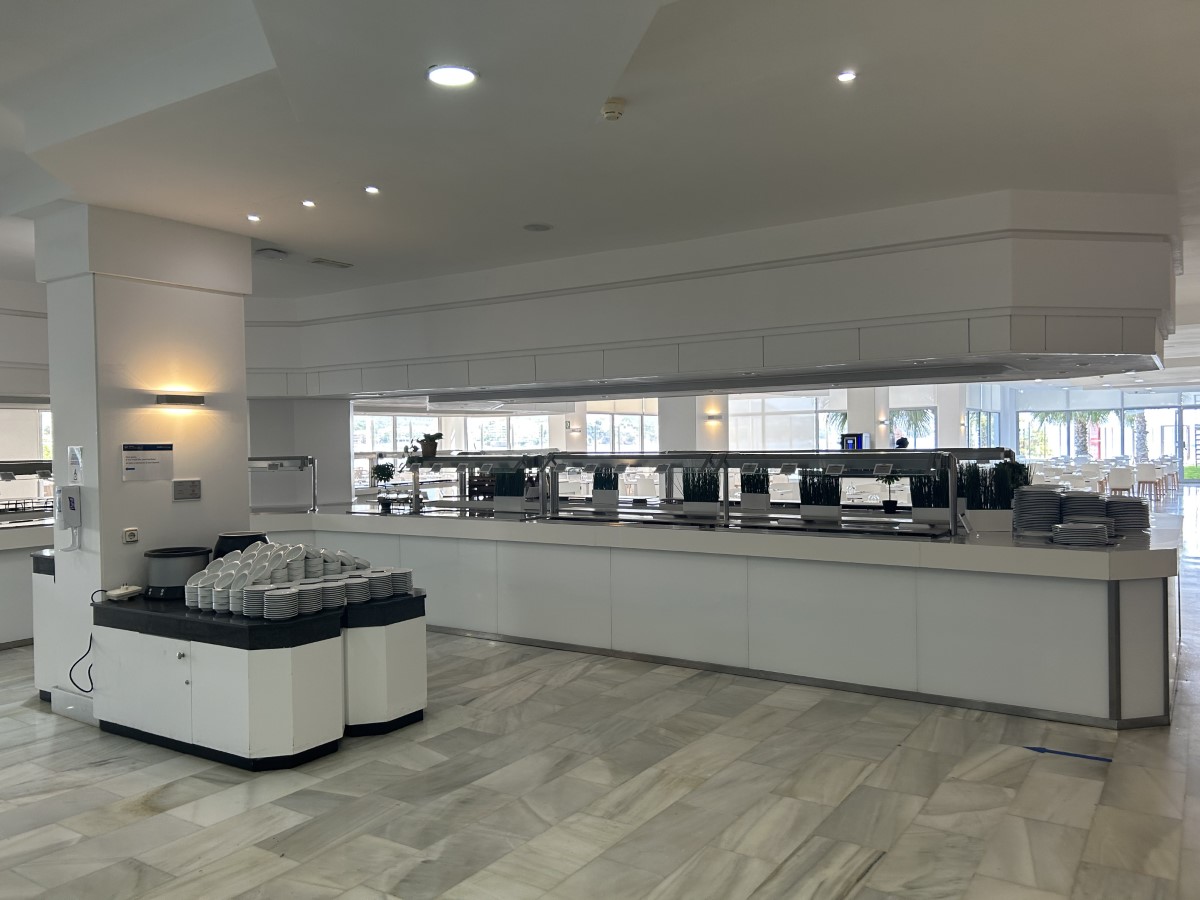 Globales Santa Lucia - The Buffet Restaurant | AccessAble