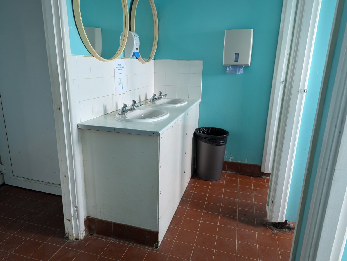 Sark Harbour - Maseline Harbour | AccessAble