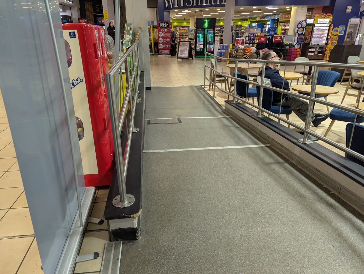 M1 - Trowell Services - Northbound - Moto | AccessAble