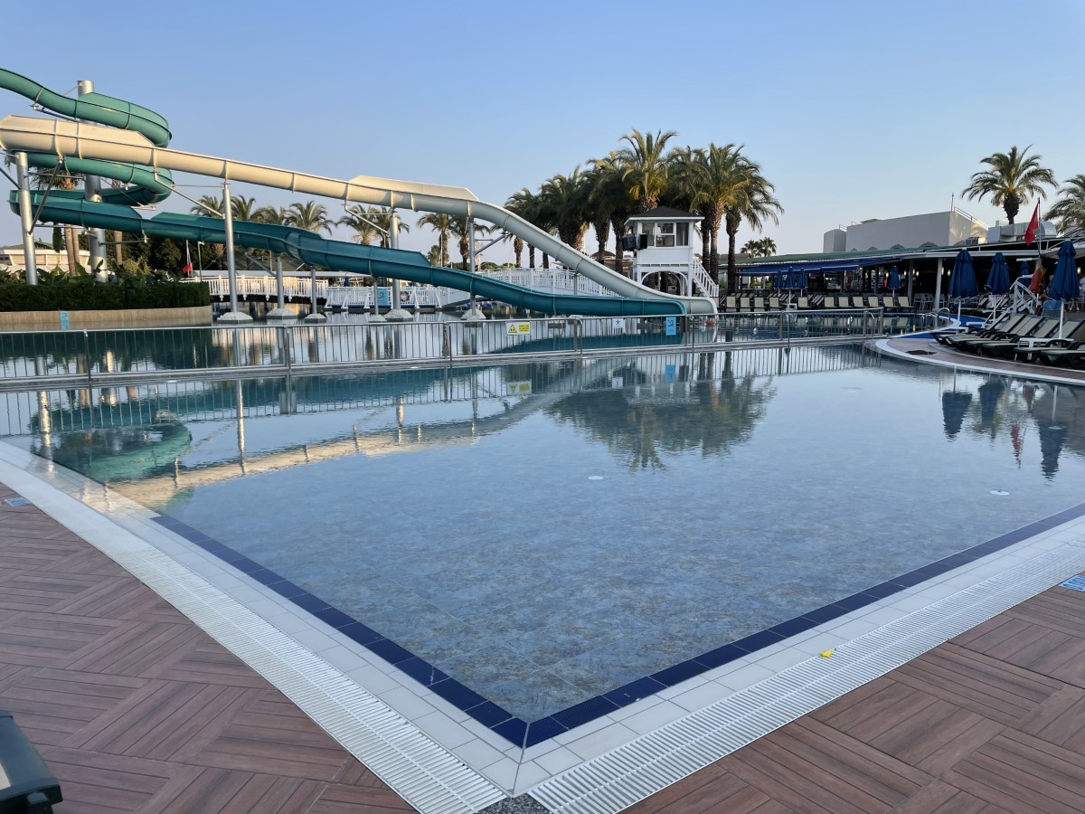TUI BLUE Tropical - Main Pool and Slides | AccessAble