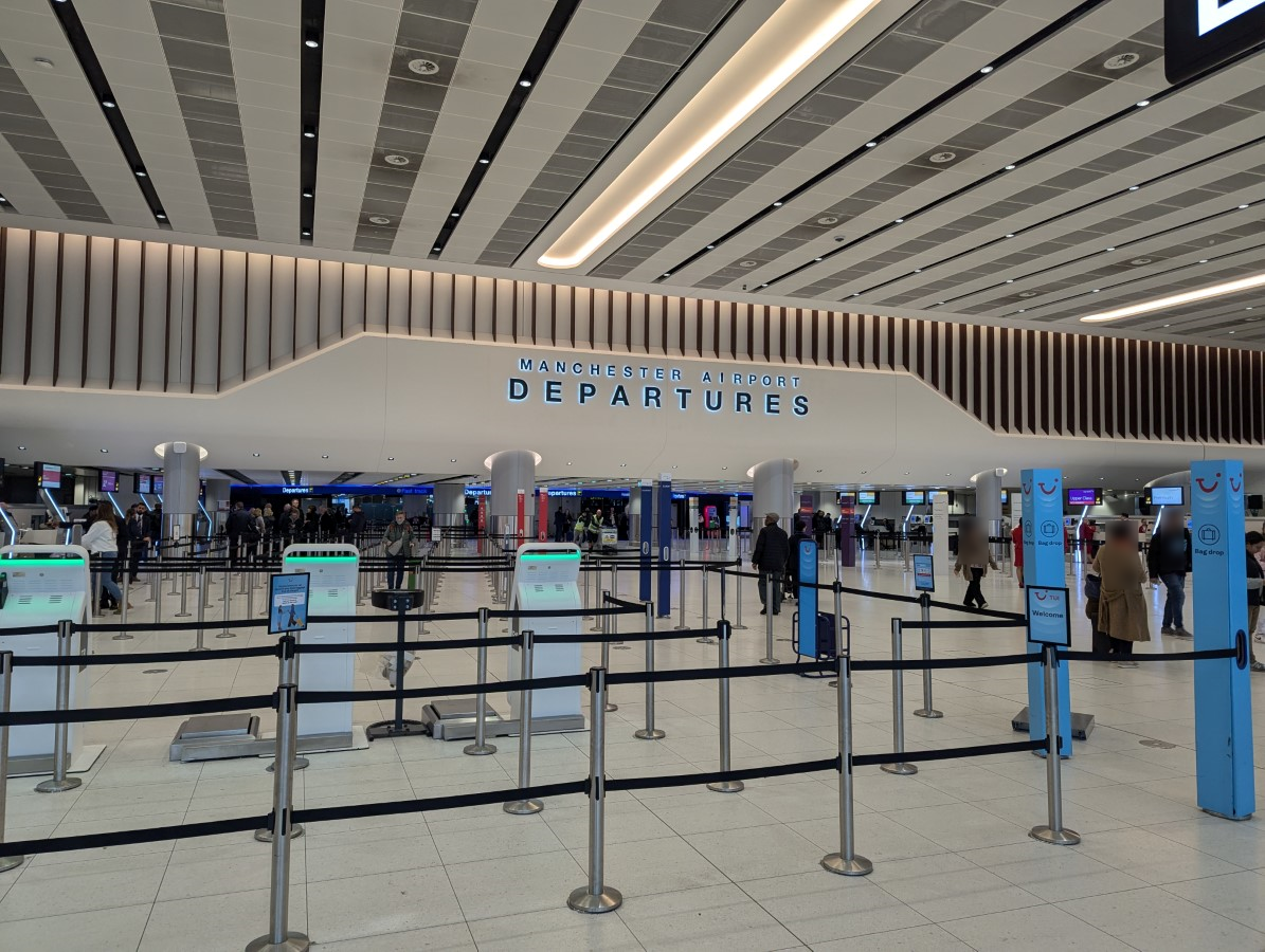 Terminal 2 - Departures Check-In | AccessAble