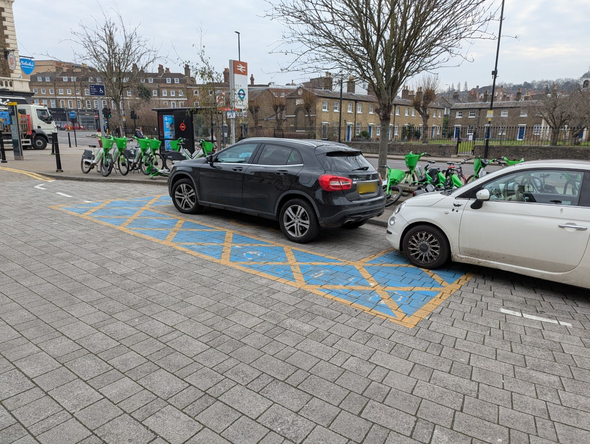 Hamptons - Greenwich | AccessAble