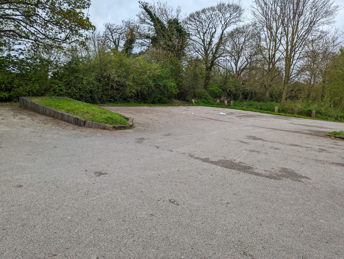 Sundon Hills Country Park - National Trust | AccessAble