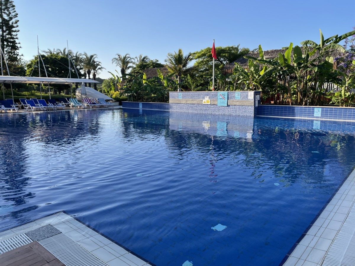 TUI BLUE Tropical - Relax Pool | AccessAble